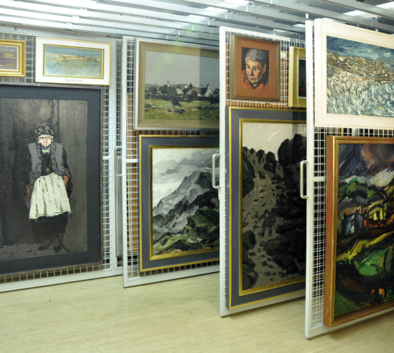 Oriel Ynys Mon gallery